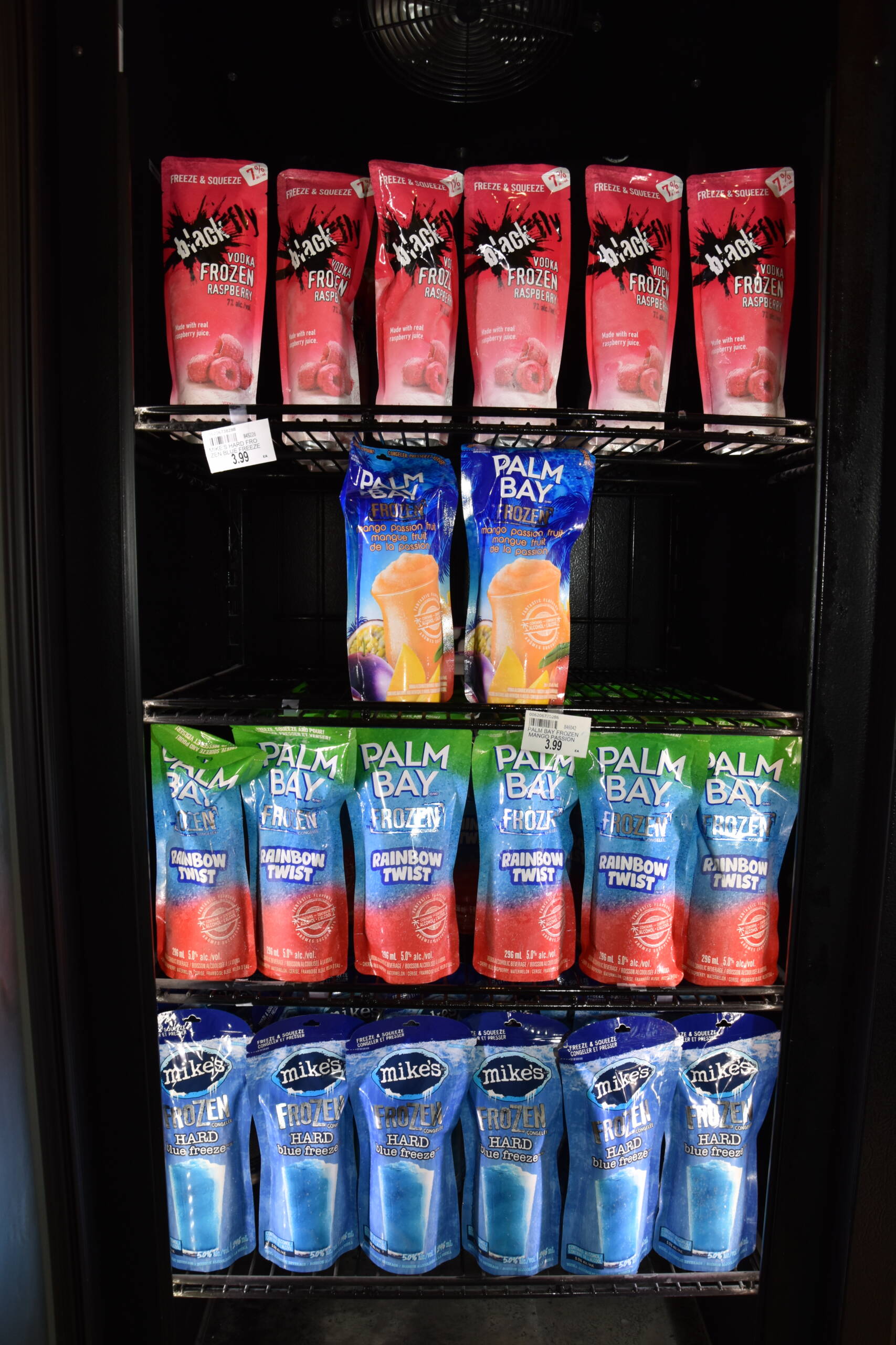 LIQUOR STORE Refreshing Frozen Pouches – Neerlandia Co-op